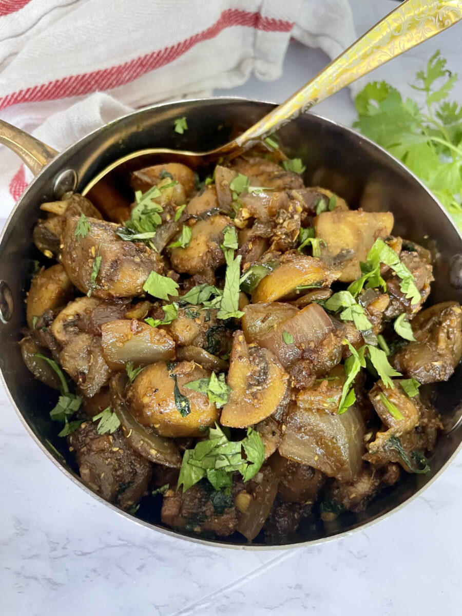 Easy Butter Garlic Mushrooms Recipe with Indian Flavors - The Kitchen Docs